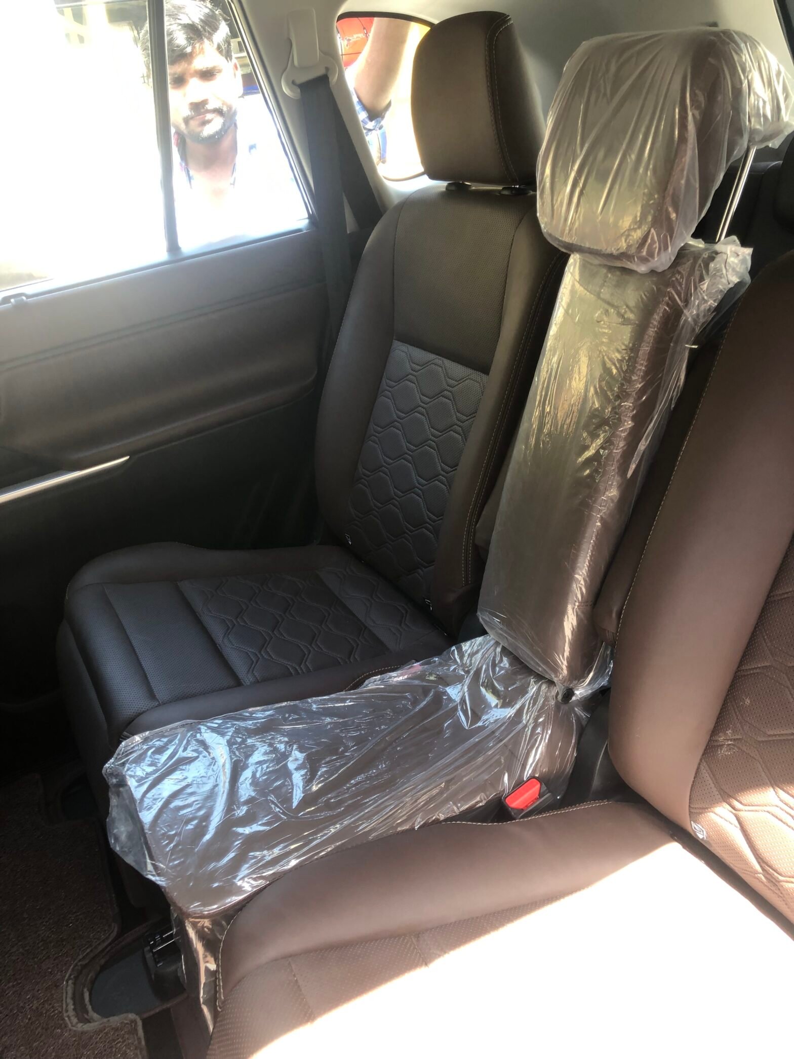 EXTRA MIDDLE SEAT FOR TOYOTA INNOVA HYCROSS Naraina New Delhi – Sekhri ...