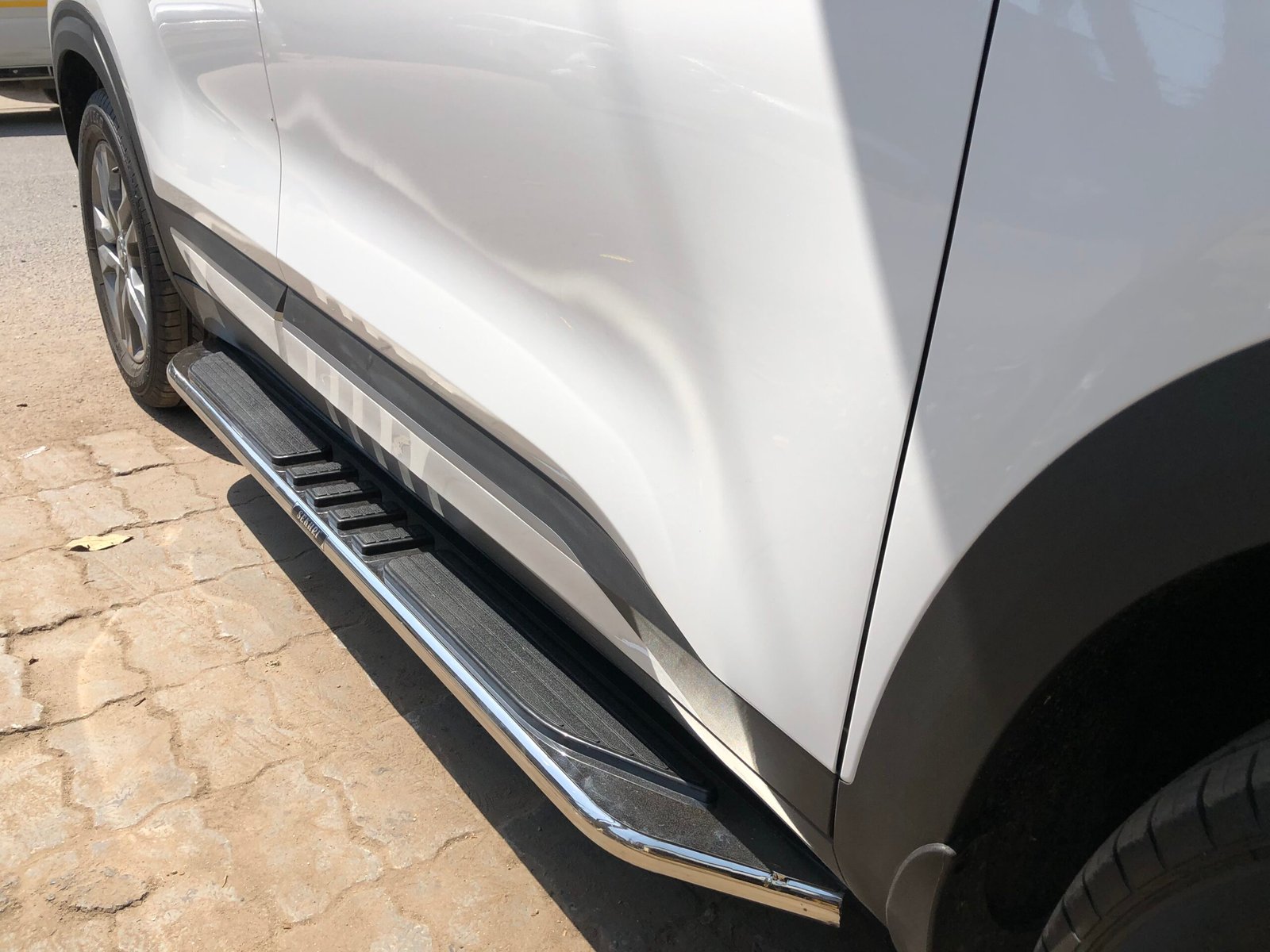 SIDE FOOTREST FOR MG HECTOR Naraina New Delhi Sekhri Industries